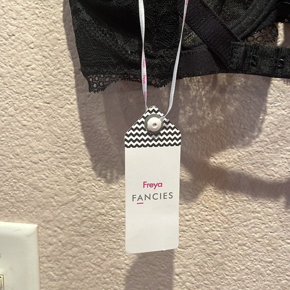 Freya | Intimates & Sleepwear | New Freya 3f 30ddd Black Lace Unlined ...